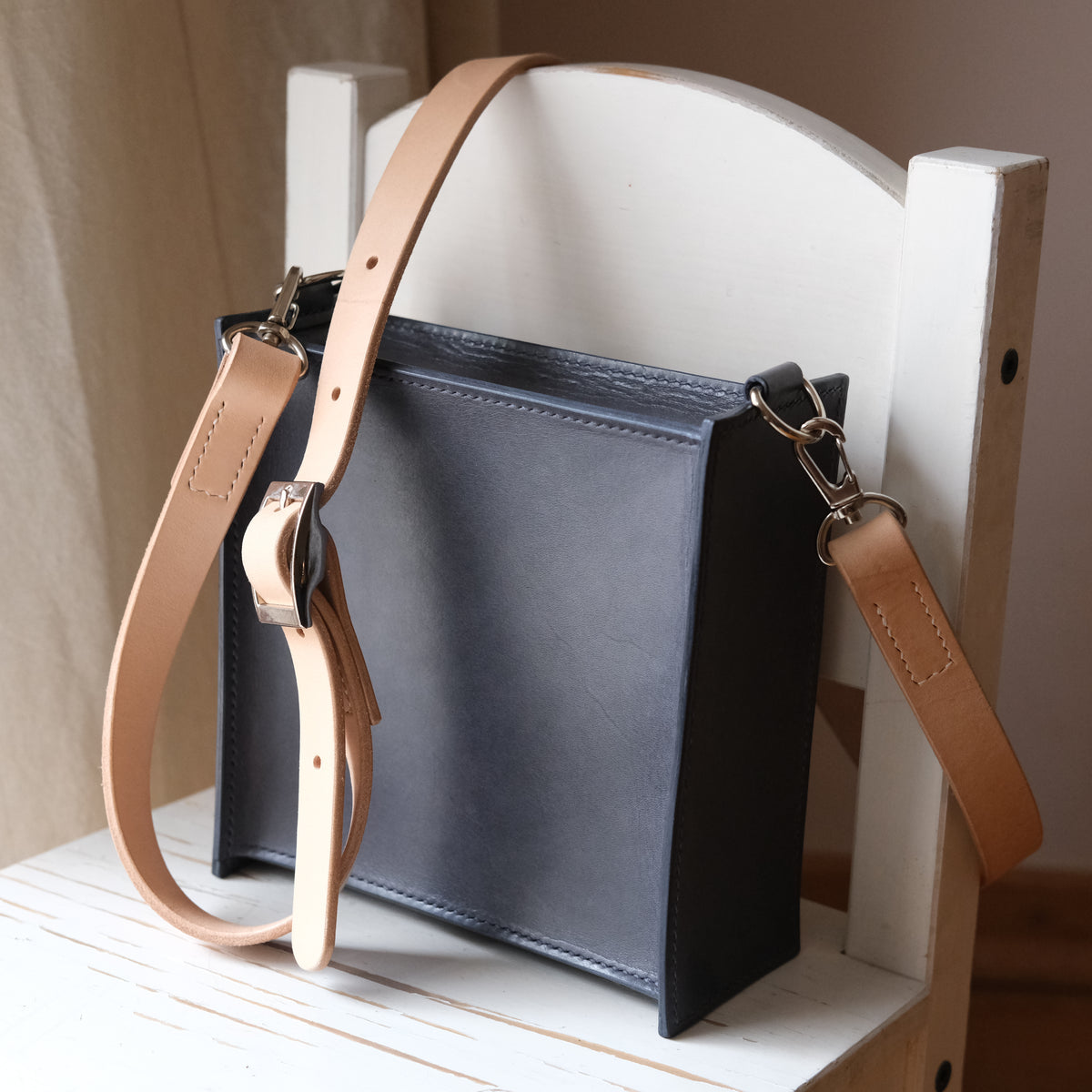 DS-071 The Barge Bag Digital Pattern – Rocky Mountain Leather Supply