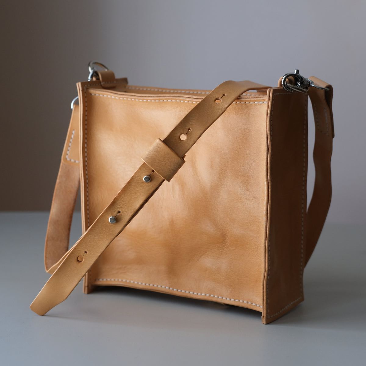 DS-071 The Barge Bag Digital Pattern – Rocky Mountain Leather Supply