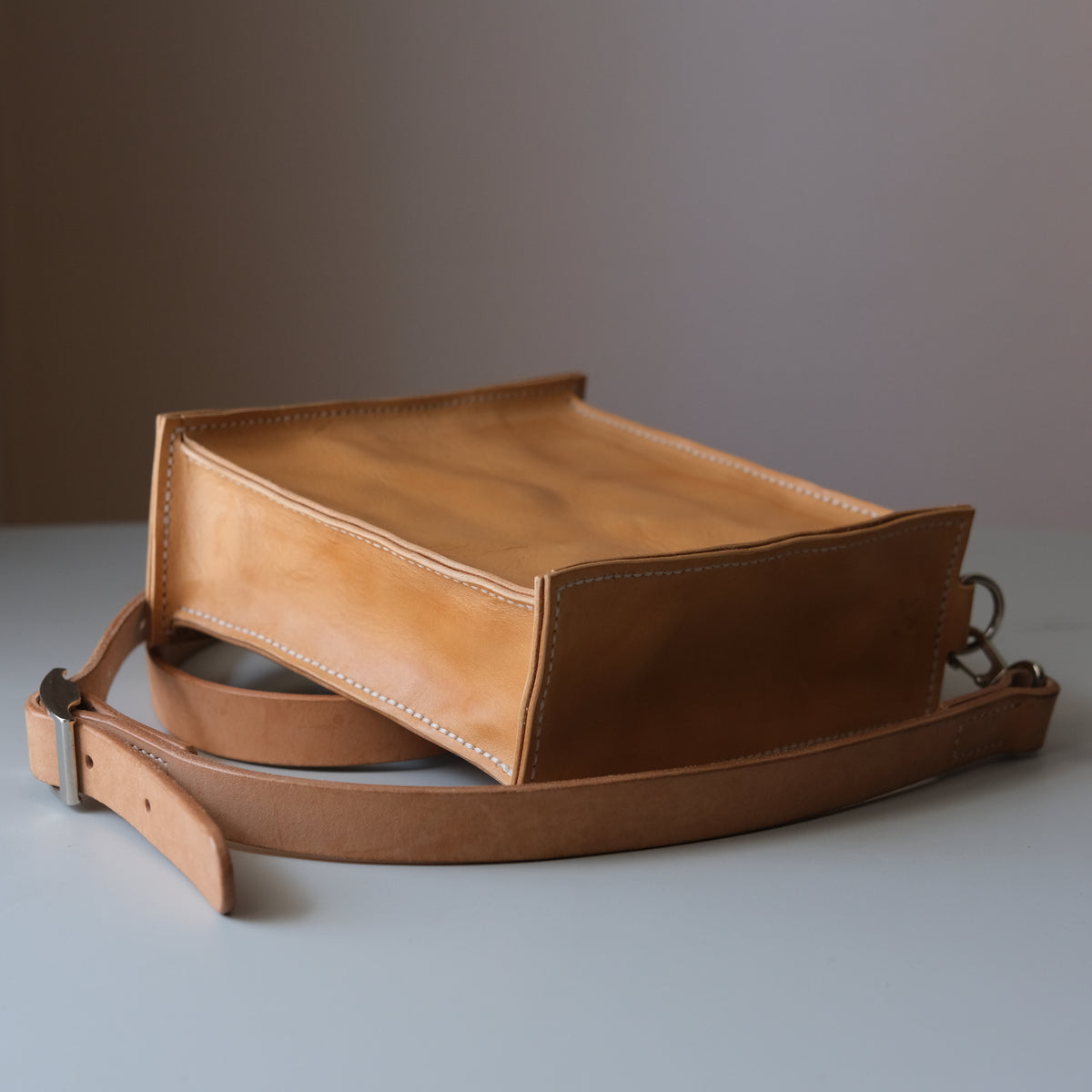 DS-071 The Barge Bag Digital Pattern – Rocky Mountain Leather Supply